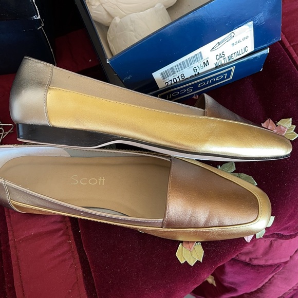 Laura Scott | Shoes | Laura Scott Shoes Size 6 2 Loafers | Poshmark